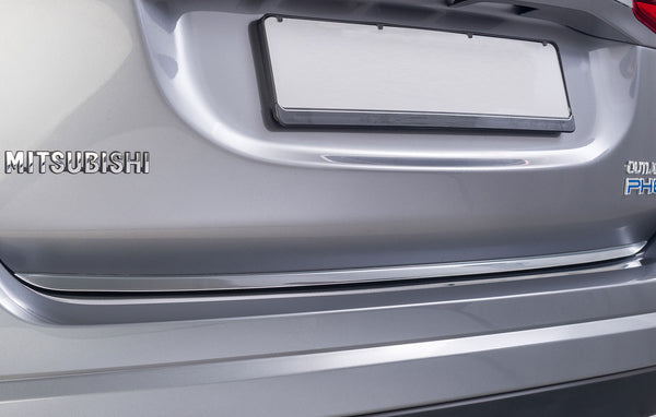 Mitsubishi Outlander Tailgate Garnish, Chrome | MZ314700